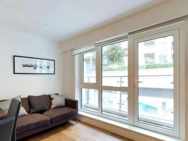 1 Bedroom Flat For Sale In Longfield Avenue