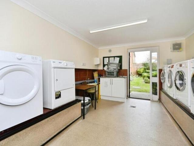 1 bedroom flat for sale in Longridge Avenue, Saltdean, Brighton, East Sussex, BN2