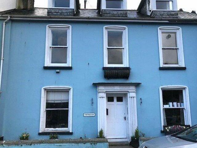1 Bedroom Flat For Sale In Looe, Cornwall