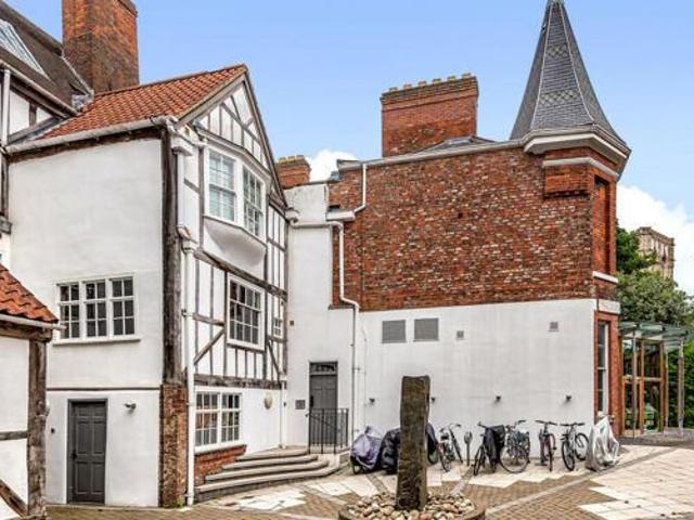 1 Bedroom Flat For Sale In Low Petergate