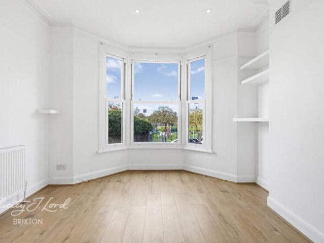 1 bedroom flat for sale in Lowden Road, London, SE24