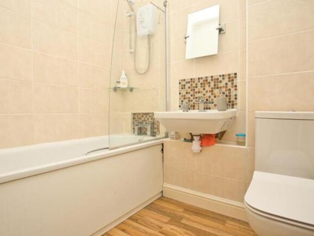 1 bedroom flat for sale in Lloyd Court, High Street, Deal, Kent, CT14