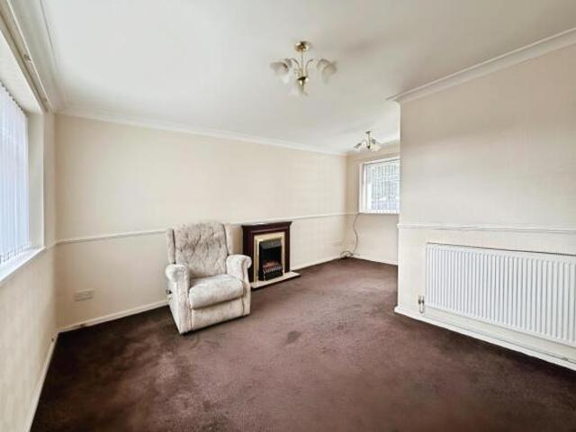 1 bedroom flat for sale in Lupton Street, Leeds, LS10