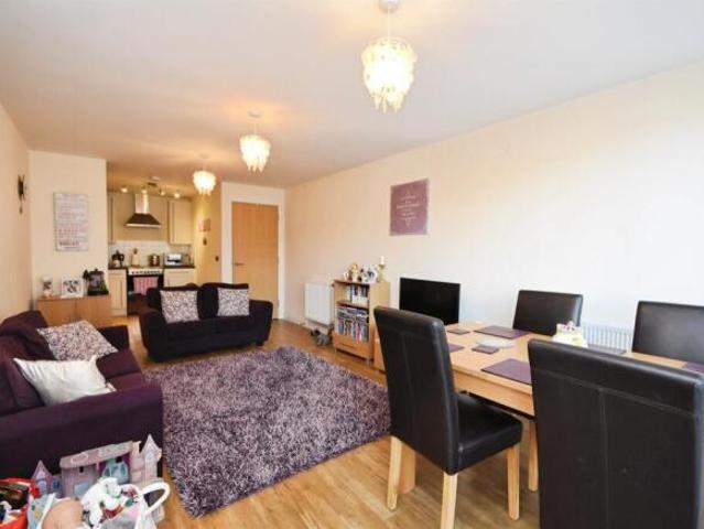 1 bedroom flat for sale in Lynmouth Avenue, Chelmsford, CM2