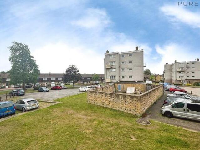 1 bedroom flat for sale in Lydgate Close, Southampton, SO19
