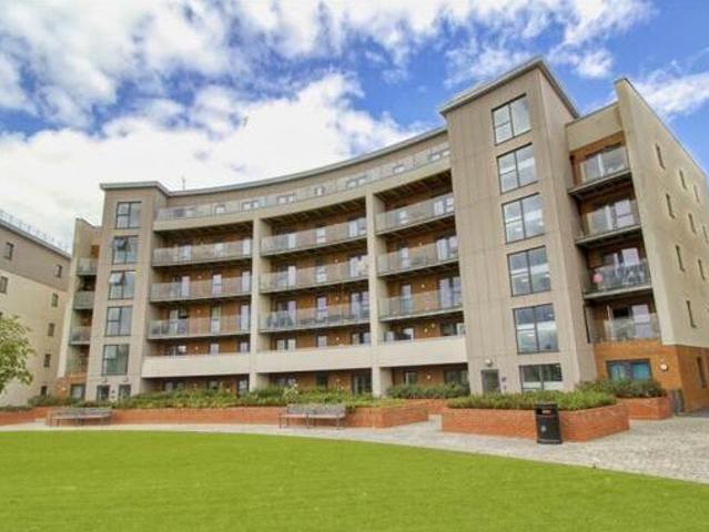 1 Bedroom Flat For Sale In Manor Way