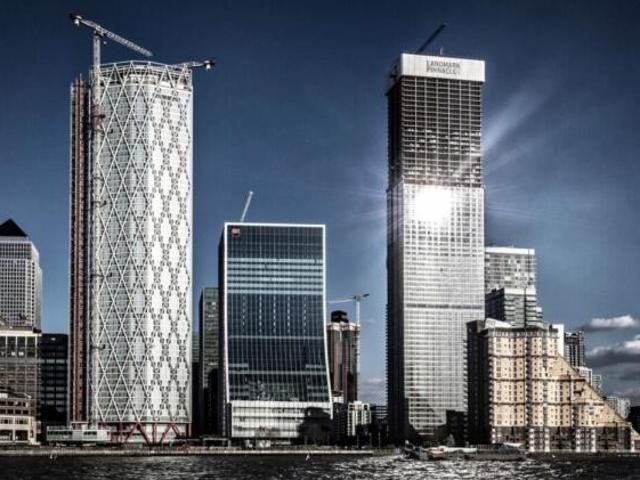 1 bedroom apartment for sale in Landmark Pinnacle, Marsh Wall, E14