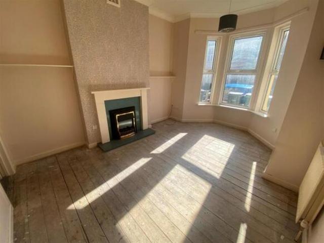 1 bedroom flat for sale in Middleborough Road, Coundon, Coventry, CV1