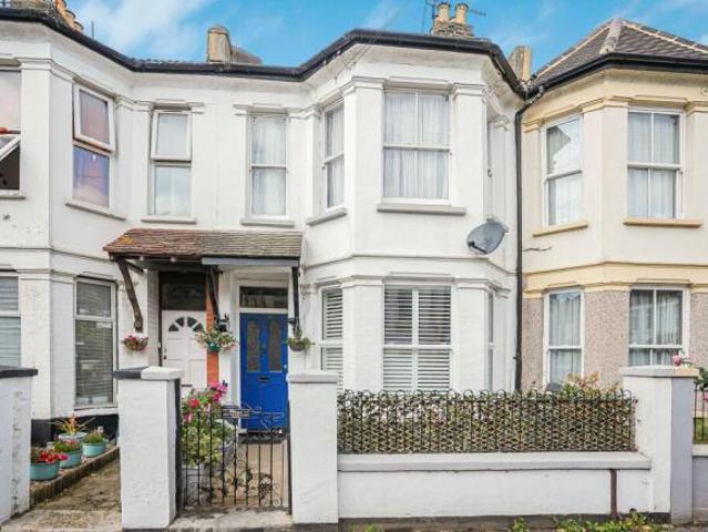 1 bedroom flat for sale in Milton Street, Southend On Sea, SS2