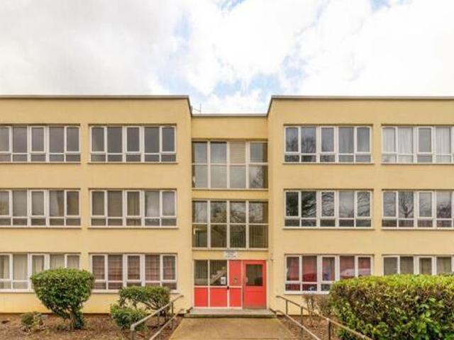 1 Bedroom Flat For Sale In Mitcham