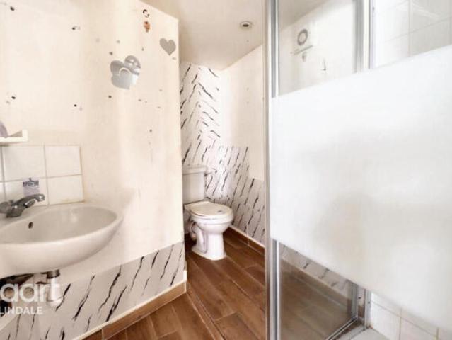 1 bedroom flat for sale in Montagu Road, London, NW4