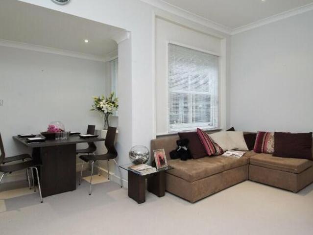 1 bedroom flat for sale in Monmouth Road, Westbourne Grove W2