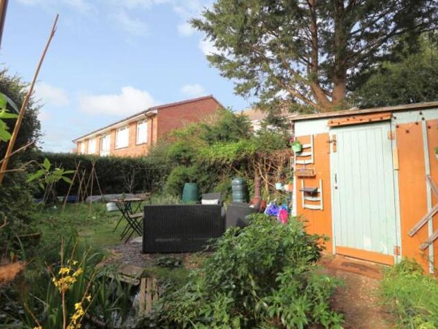 1 bedroom flat for sale in Moore Crescent, Netley Abbey, SO31