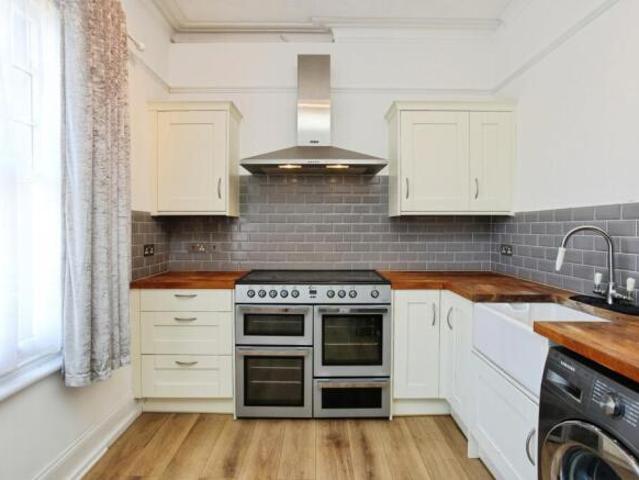 1 bedroom flat for sale in Molyneux Park Road, Tunbridge Wells, Kent, TN4