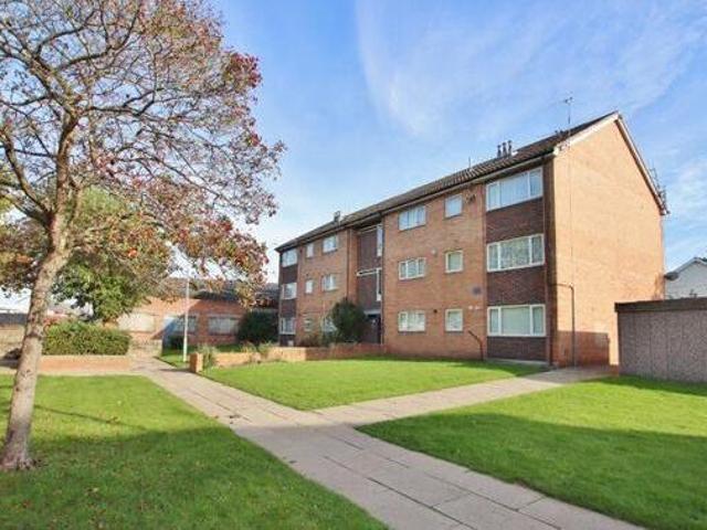 1 Bedroom Flat For Sale In Moreton