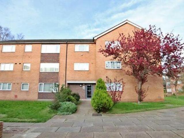 1 Bedroom Flat For Sale In Moreton