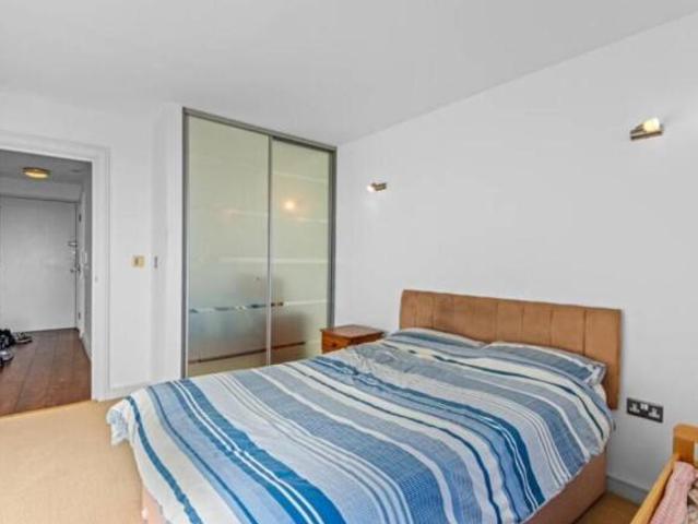 1 bedroom flat for sale in Mosaic Apartments, Slough, SL1