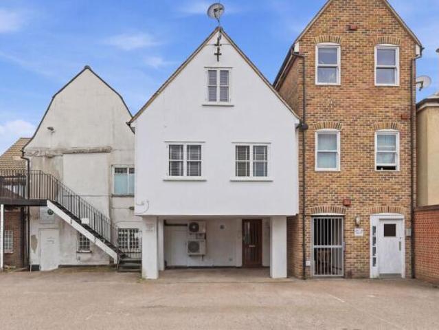 1 bedroom flat for sale in Moulsham Street, Chelmsford, CM2