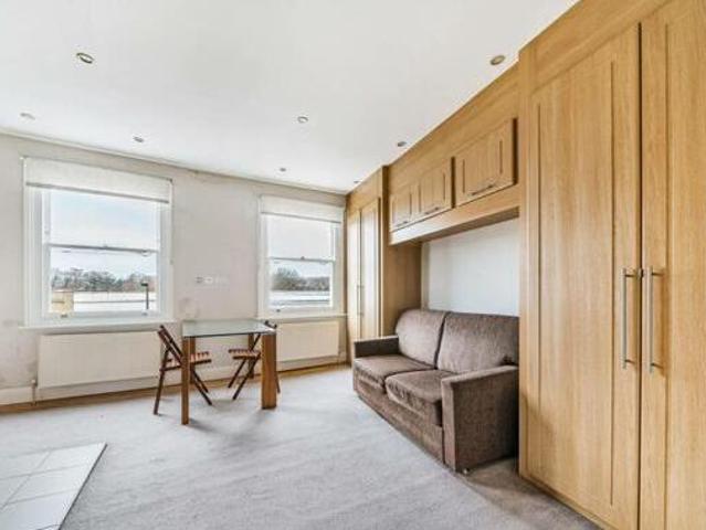 1 Bedroom Flat For Sale In Munster Village, London