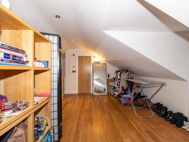 1 bedroom flat for sale in New Dover Road, Canterbury, CT1