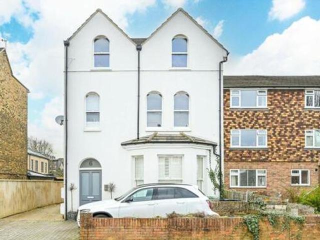 1 Bedroom Flat For Sale In New Malden