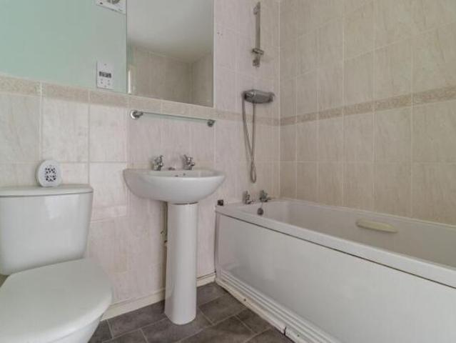 1 bedroom flat for sale in Newarth Drive, Lymm, WA13