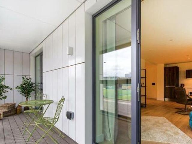 1 Bedroom Flat For Sale In Nine Elms, London