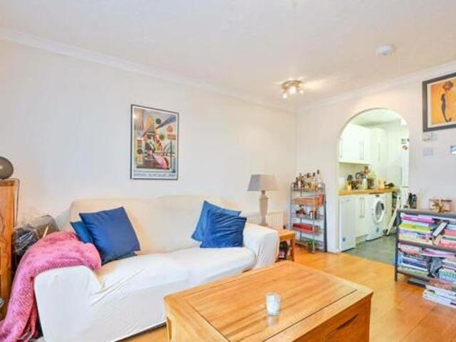 1 Bedroom Flat For Sale In North Acton, London