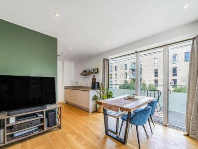 1 Bedroom Flat For Sale In North Greenwich, London