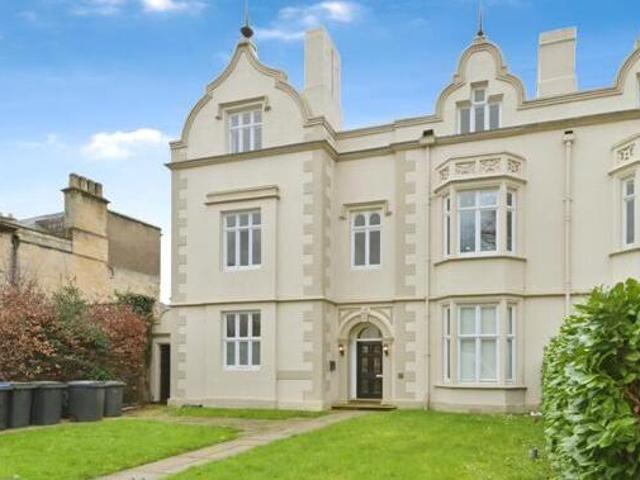 1 Bedroom Flat For Sale In Northampton