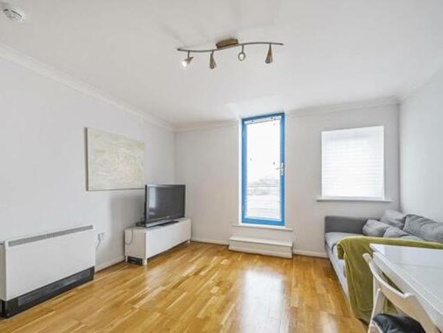 1 Bedroom Flat For Sale In Norbury, London