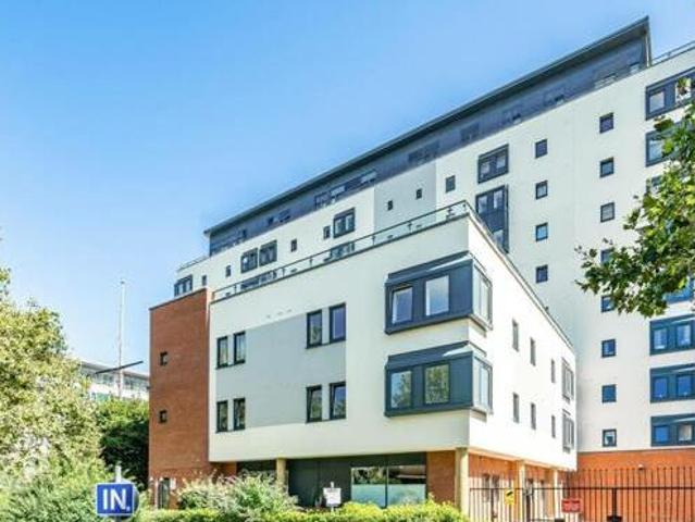 1 Bedroom Flat For Sale In Norbury, London