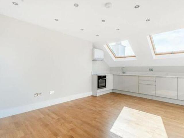 1 Bedroom Flat For Sale In Norbury, London