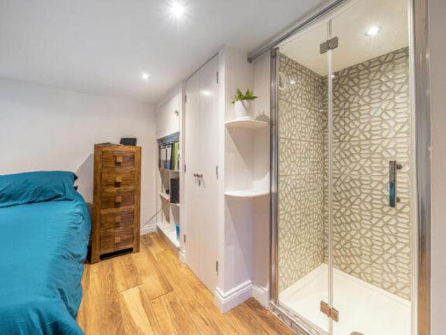 1 bedroom flat for sale in Nydd Vale Terrace, Harrogate, North Yorkshire, HG1