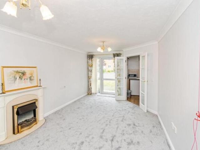 1 bedroom flat for sale in Oakley Road, Southampton, Hampshire, SO16