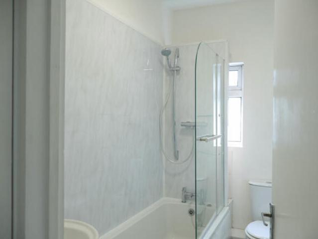 1 bedroom flat for sale in Old Bedford Road, Luton, LU2