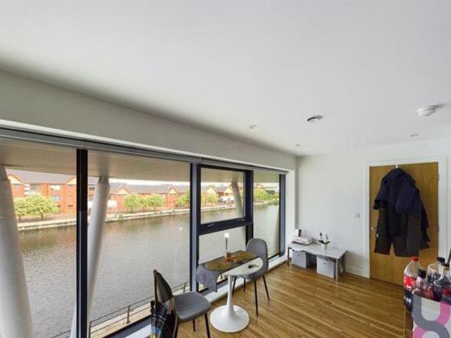 1 Bedroom Flat For Sale In Old Trafford, Manchester