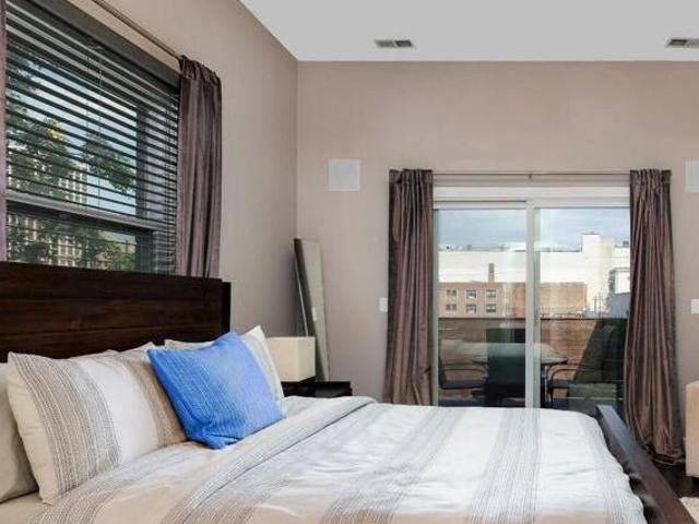 1 Bedroom Flat For Sale In Oldfield Road, Salford