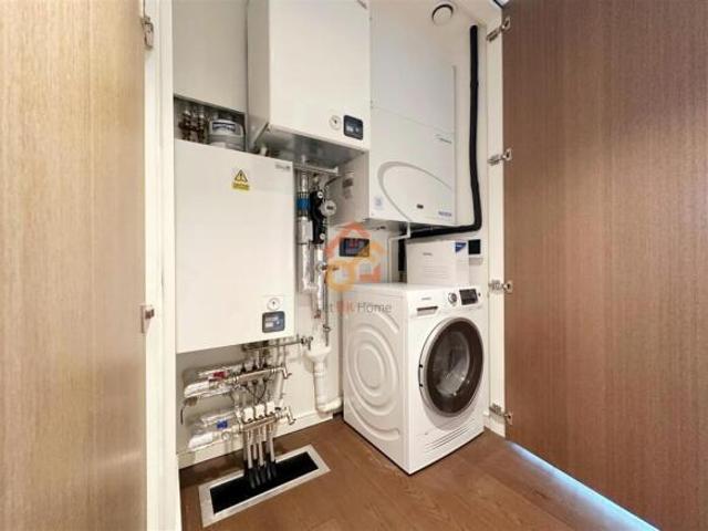 1 bedroom flat for sale in One Park Drive, London, E14
