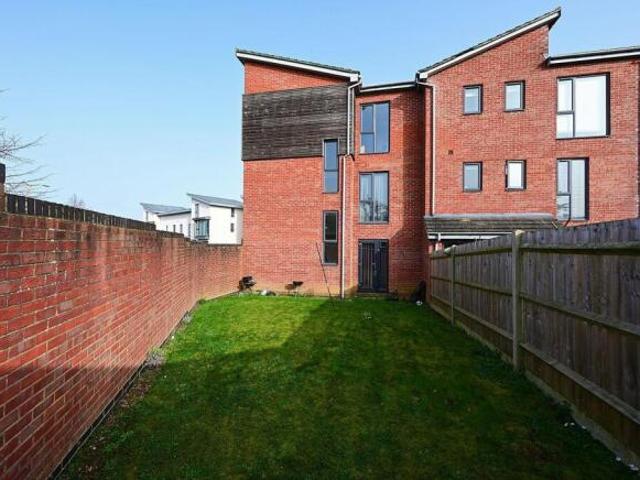 1 bedroom flat for sale in Oxford Way, Basingstoke, RG24