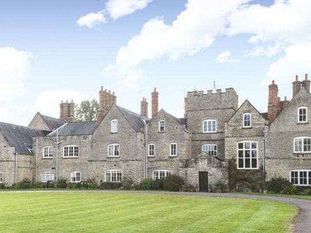 1 Bedroom Flat For Sale In Oxfordshire