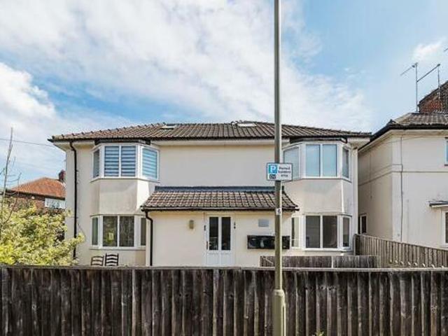1 Bedroom Flat For Sale In Oxfordshire