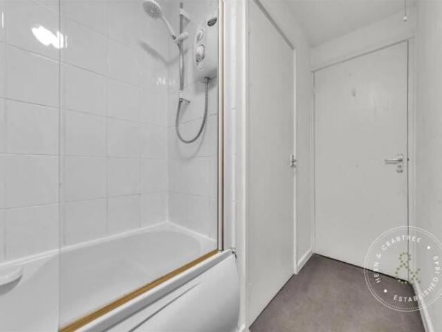1 bedroom flat for sale in Oxwich Close, Fairwater, Cardiff, CF5