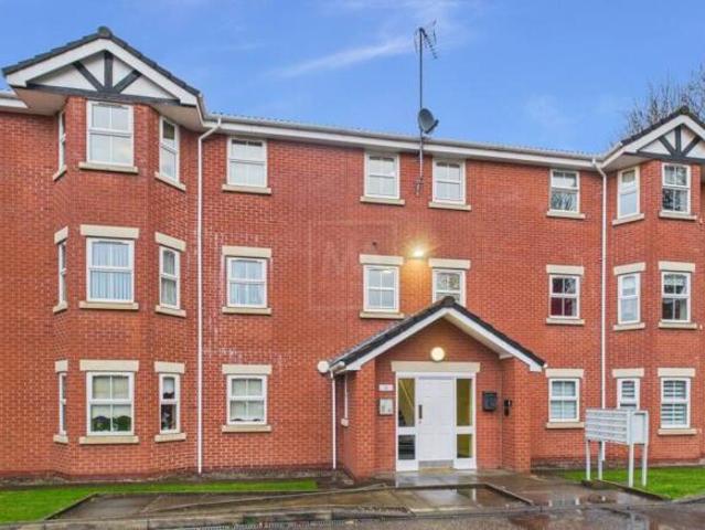 1 bedroom flat for sale in Patton Drive, Great Sankey, WA5