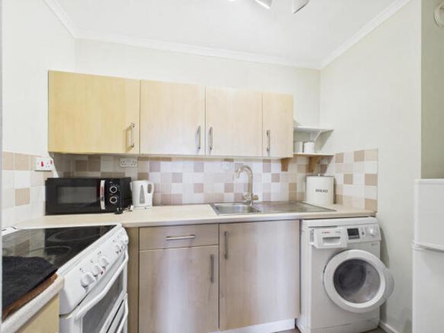 1 bedroom flat for sale in Phoenix House, Hull, HU1