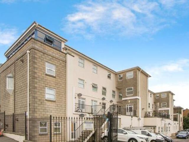 1 Bedroom Flat For Sale In Poole