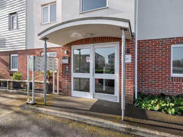 1 bedroom flat for sale in Rossetti Close, Basingstoke, RG24