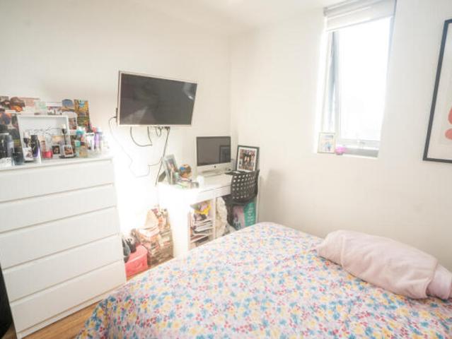 1 bedroom flat for sale in Plaza Boulevard, Liverpool, L8