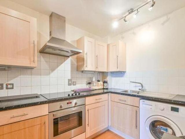 1 Bedroom Flat For Sale In Plaistow, London