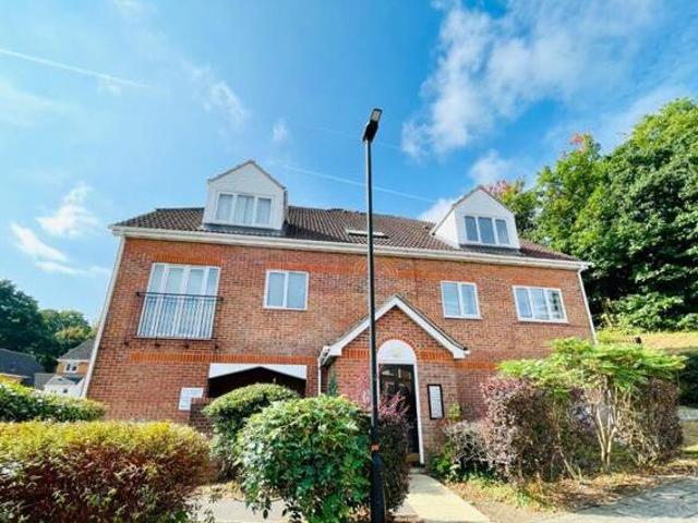 1 Bedroom Flat For Sale In Plumstead, London